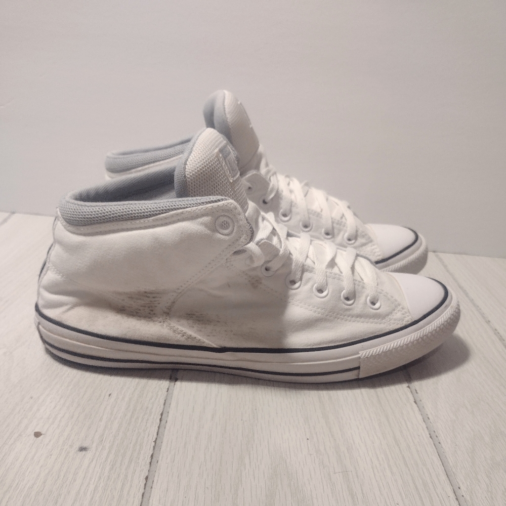 Converse Chuck Taylor All Star White Mid Top Sneakers… - Gem